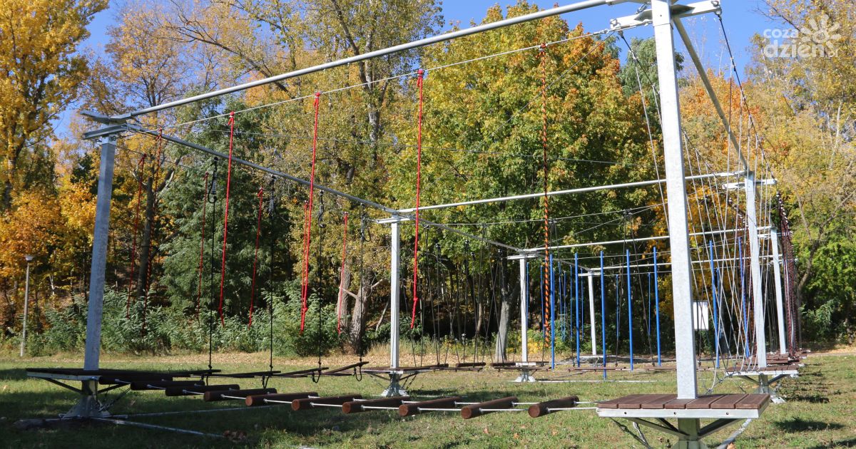 Park linowy dla dzieci i dorosłych